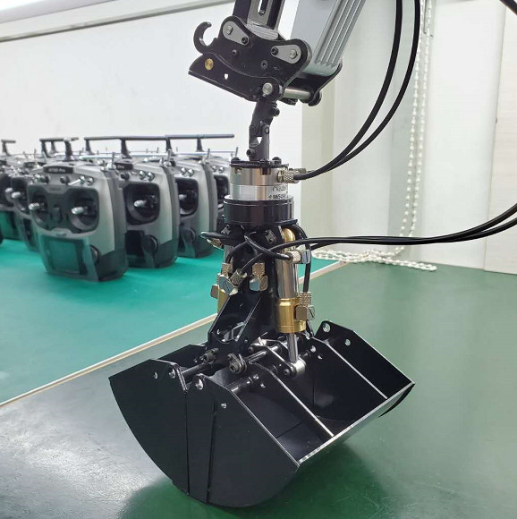 Quality Excavator Parts CE Certifide Huitong Clamshell Bucket for 36-40 Ton Excavators for sale