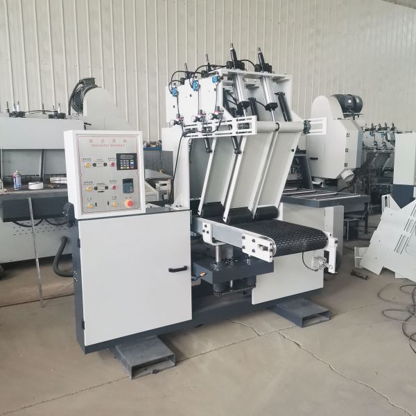 Quality Power 18.5kw Automatic Woodworking Horizontal Band Saw for Precise Square Wood for sale