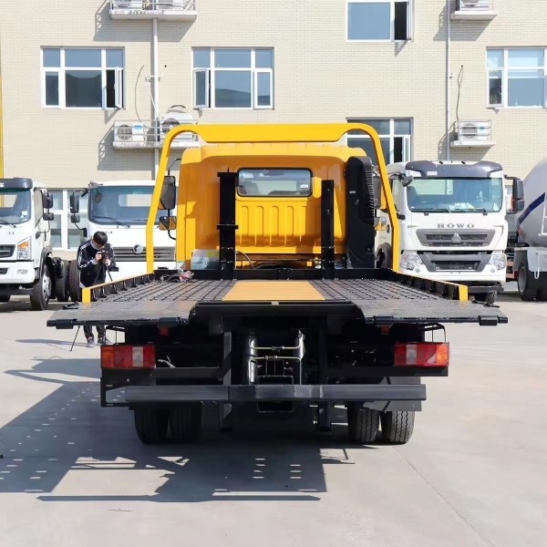 Quality Light Bearing Capacity 40 Ton Wrecker Towing Truck for Accident Trucks 25t Tow Truck for sale