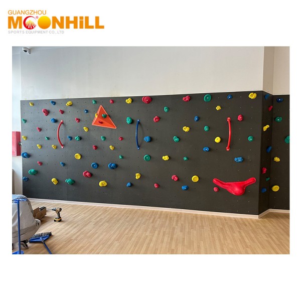 Quality Toddler Kids Climbing Wall In Trampoline Park Games Anti UV Customized Color for sale