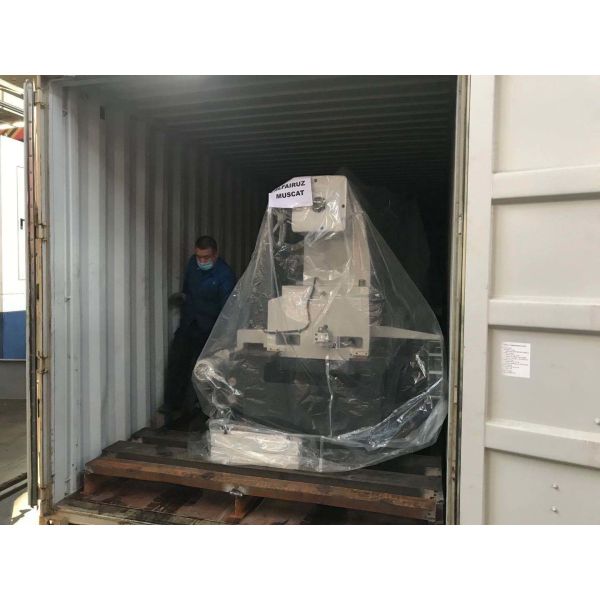 Quality AL-1600B Heavy Duty Horizontal Lathe Machine With 12 Spindle Speed Options for sale