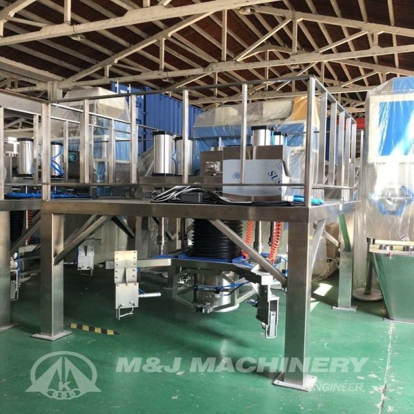 Quality accuracy PET Flake Packaging and Filling Machine 2020 Type Automatic Jumbo Big for sale