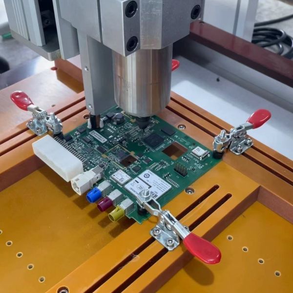 Quality 50000r/s Single Table PCB Separator with 0.1mm Routing Precision,PCB Cutting for sale