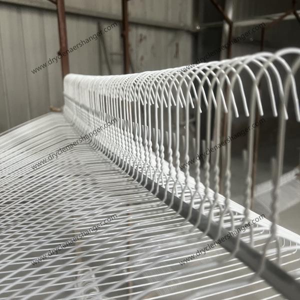 Quality 40cm 2.3mm Dry Cleaner Wire Hangers Cheap Price White Powder-Coated for sale