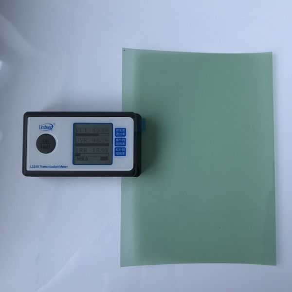 Quality 69.5% VLT 15.9% IRR 2 mil Thickness Carbon Film Tint for Car Window Solar Film for sale