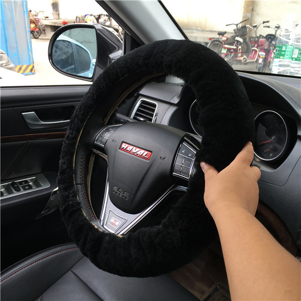 Quality Anti Slip Universal Steering Wheel Cover , Genuine Sheepskin Steering Wheel for sale