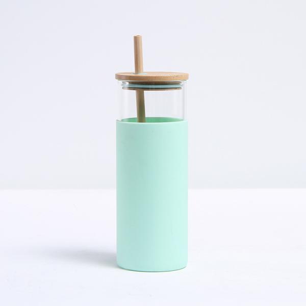 Quality Clear Color Portable Sturdy Silicone Covered Glass Water Bottle Glass Drinking for sale