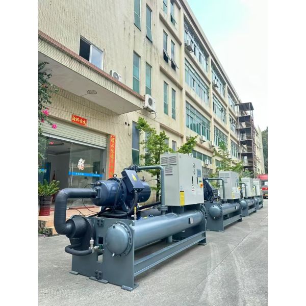 Quality 100HP Water-Cooled Screw Industrial Chiller Water Chiller for sale