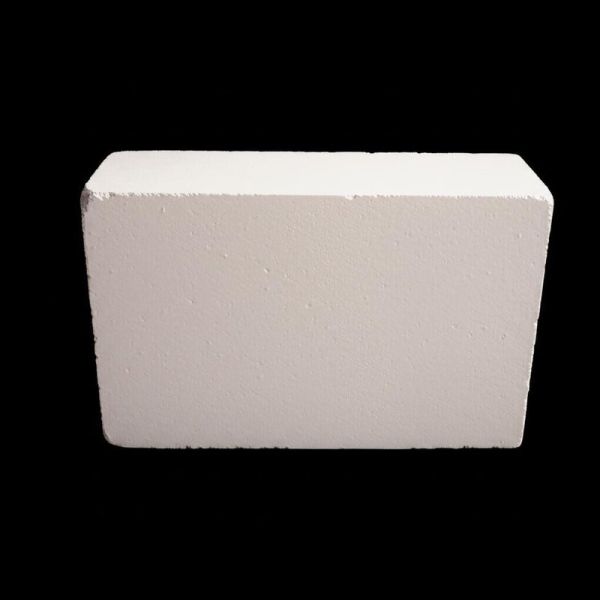 Quality Rectangular High Alumina Refractory Brick Porosity Below 22 Percent Applicable for sale