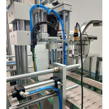 Quality Programmable Automatic Capping Machine 5L 10L Bottle Capper for sale