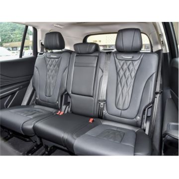 Quality Gasoline Hongqi HS7 Vehicle Automobile 4×4 4×2 With 6 Seats / 7 Seats for sale