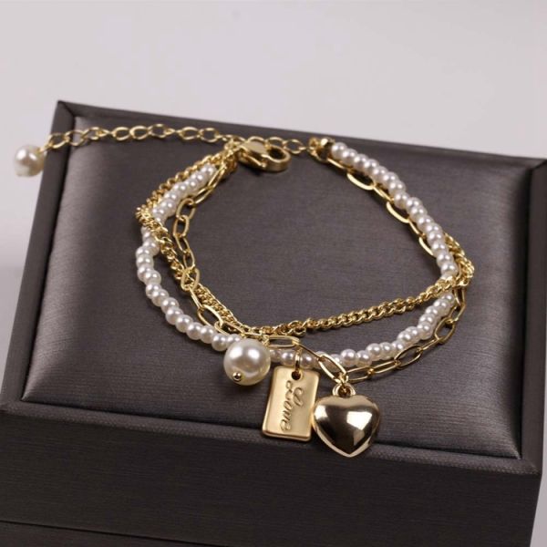 Quality Light Luxury Fashion Trendy Personality Pearl Love Heart Shaped Three-layer Bracelet for Women for sale