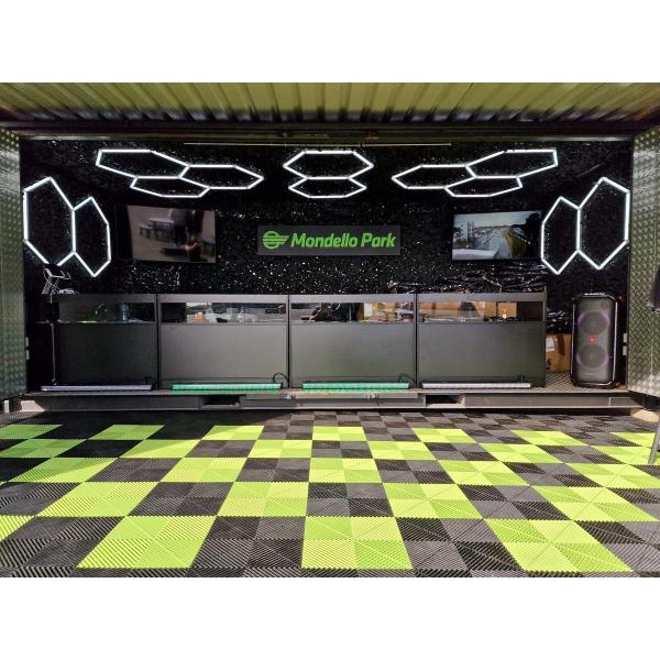 Quality Interlockable Polypropylene Garage Floor Tiles 400*400mm Garagetrac Flooring for sale