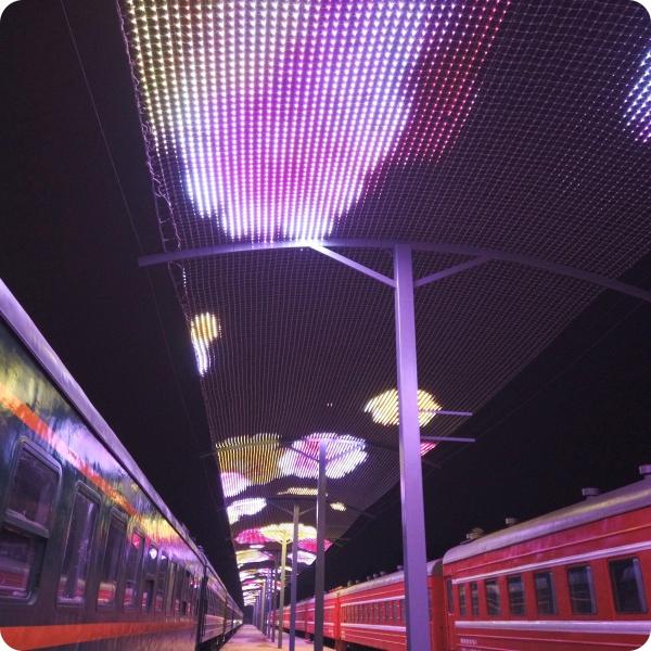 Quality SPI/DMX Control Mode Transparent LED Mesh Screen Waterproof For Shopping Mall for sale