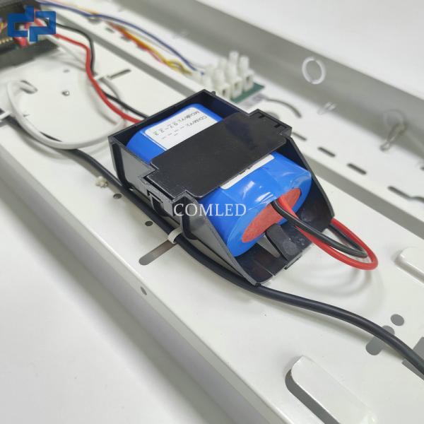 Quality Emergency IP20 LED Linear Hanging Lights 110-140lm/W Linkable LED Linear Light for sale