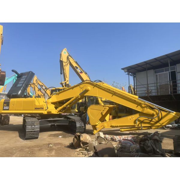 China Factory - Shenzhen Baoan District Fuyong Huabang Excavator Parts Wholesale Department