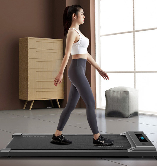 Quality P10-1 Aerobic Equipment Electric Flat Treadmills Small Folding Ultra Quiet for sale