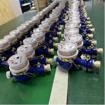 Quality Brass Body R100 High Accuracy Prepaid Water Meter, STS Certificated, Mobile for sale