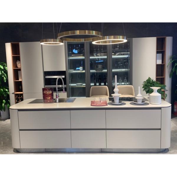 Quality Customize High Gloss Waterproof Fireproof Kitchen Cabinet with Quartz Stone for sale