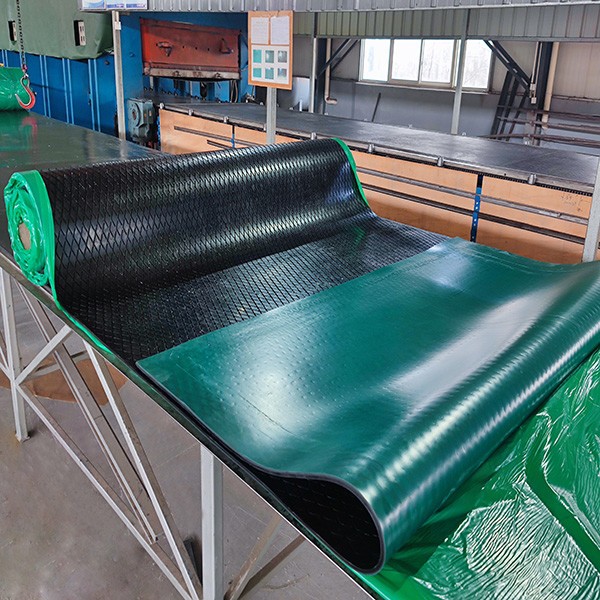 Quality Diamond Rubber Conveyor Pulley Lagging for sale