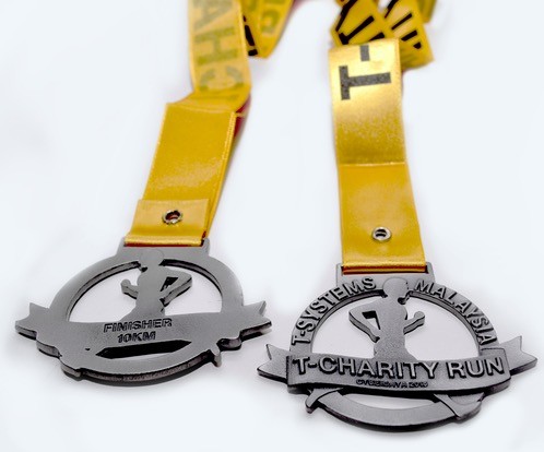 Quality ISO Zinc Alloy 60*3mm Shiny Silver Soft Enamel Medals for sale