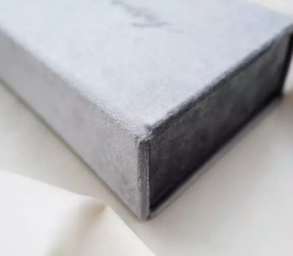 Quality Magnetic Velvet Jewelry Packaging Box CMYK Embossing With Ribbon for sale