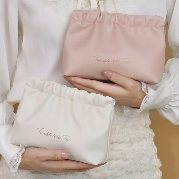 Quality Custom logo Makeup Bag Travel Supplies toiletry pouch Lipstick Storage pouch Earphone Jewelry Leaf Spring Bag Mini Cosmetic Bag womens handbag for sale