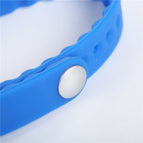Quality Programmable Silicone ntag213 wrist band RFID NFC Bracelet for sale