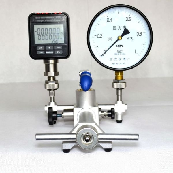 Quality Stainless Steel Portable Pneumatic Pressure Calibration Pump for sale