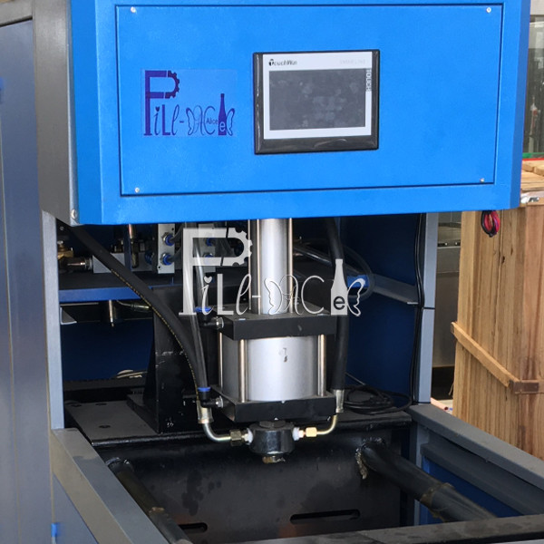 Quality Single Cavity 20L 150BPH Gallon Bottle Blowing Machine for sale