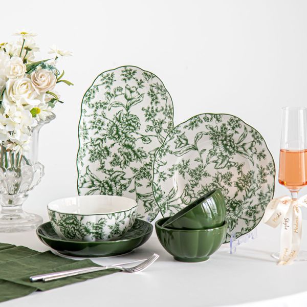 Quality Restaurant Occasion Luxurious Green Ceramic Dinner Set With Flower Design for sale