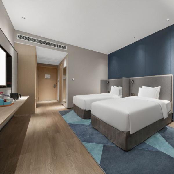 Quality Fully Assembled Hotel Guest Room Furniture Packages Set Customized Shape for sale