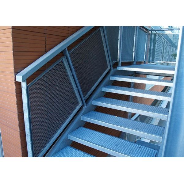 Quality Expanded Metal Stair Tread Anti-Skid Galvanized Carbon Steel for sale