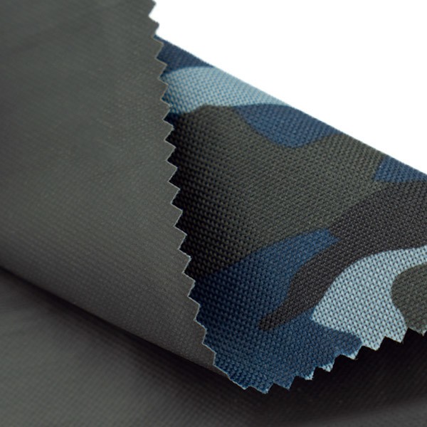 Quality Camouflage Printed Polyester Fabric 600D Oxford Fabric Waterproof for sale