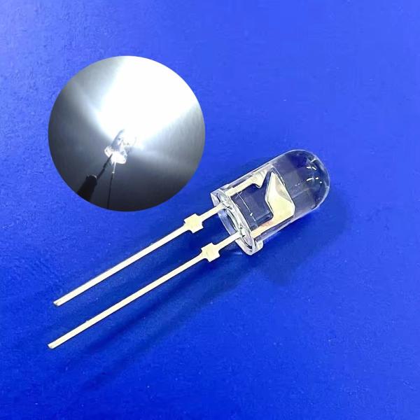 Quality Dip Traffic Warning Light LED Diode 5mm 45deg White Color 9000K 22000mcd Clear Lens With Stopper for sale