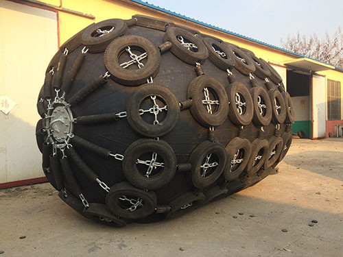 Quality D1350*L2500 Tugs Inflatable Rubber Fender 65% Rubber Content for sale