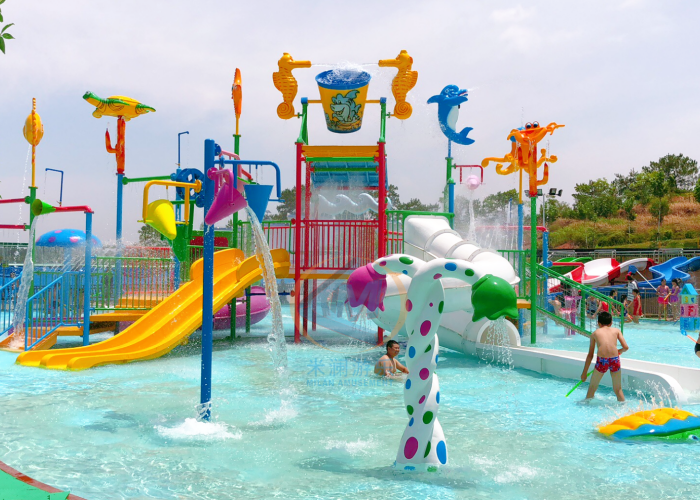 Quality Customized Water Park Playground Anti UV Novel Design For Kids Play Zone for sale
