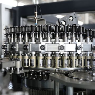 Quality Gravity Filling 36000 BPH Combiblock Production Line for sale