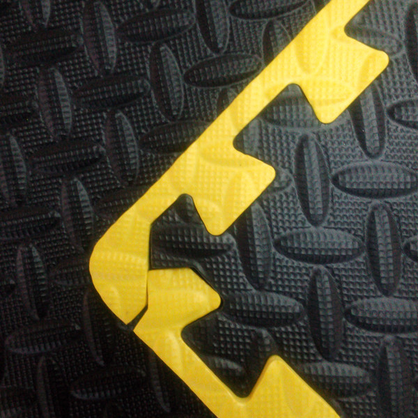 Quality Yellow Borders 85kg/Cbm 2 X 2 Interlocking Foam Mats for sale