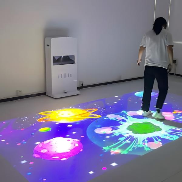 Quality Mobile All-in-One Floor Projection Machine 4000 Lumens for sale