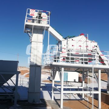 Quality 10-100t/h Capacity Mining Machinery Sand Vibration Separator with Motor Core for sale