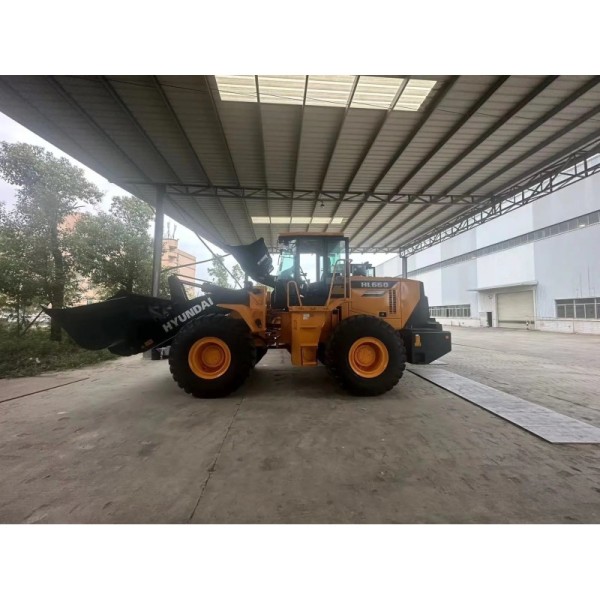 Quality Hyndai High-Performance Wheel Loader Hyundai Durable Construction Machinery for sale
