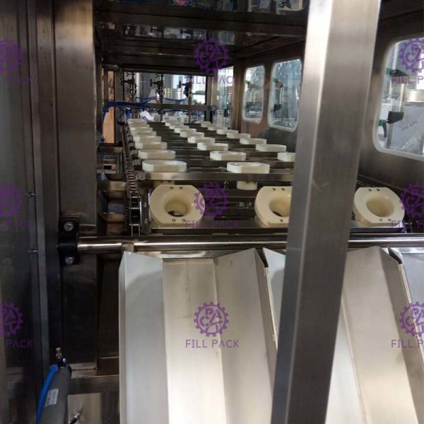 Quality 3 Heads PET 450BPH 5 Gallon Bottle Filling Machine for sale