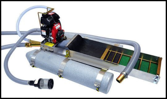 Quality Portable 0.5T/H Mini Gold Dredging Boat 3.5m Length for sale