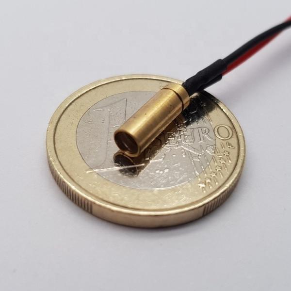 Quality 650nm 5VDC Line Laser Module with 5000 Hours Lifetime and Brass Gold-plated for sale