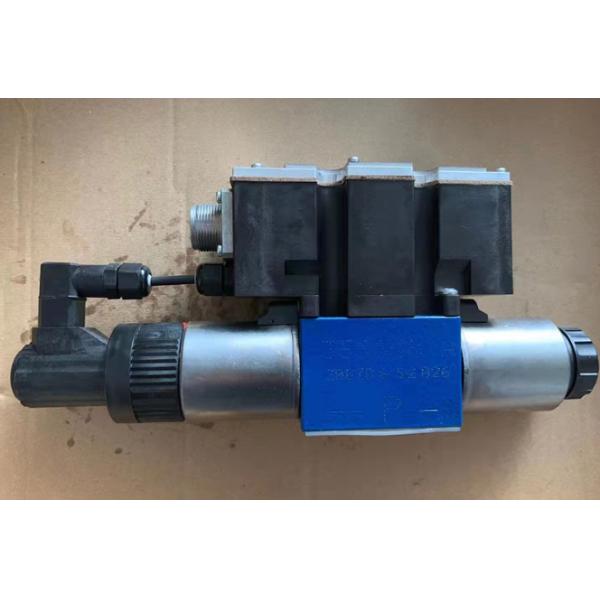 Quality R900928553 Rexroth Solenoid Hydraulic Control Valve R900928553 4WREE 6E32-24 for sale