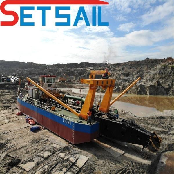 Quality 18 Inch Cutter Suction Dredger with Capacity River Sand Pump and Cumins 1137 Kw for sale