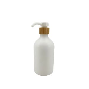 Quality 500ml Plastic Lotion Dispenser Bottle Matte White Plastic Cosmetic Bottle for sale