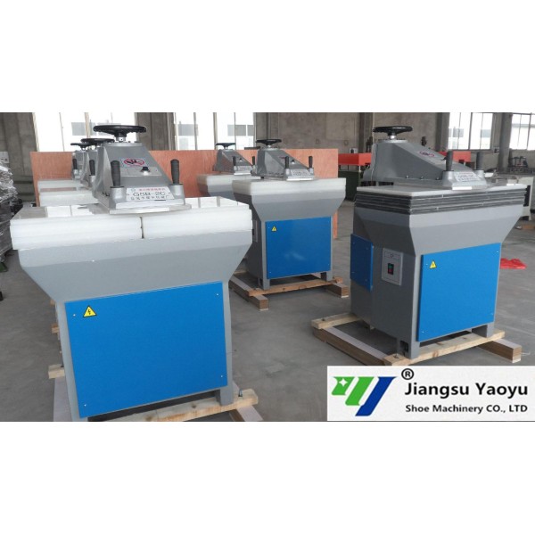 Quality Swing Arm Cutting Press Machine , Leather Clicking Machine 5-55mm Stroke Adjustment for sale