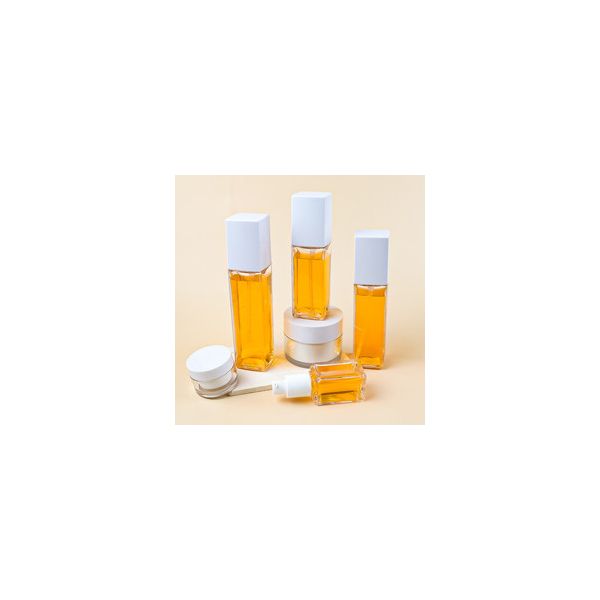 Quality 80ml Plastic Square Bottles Clear Transparent Portable Empty Perfume Bottle for sale